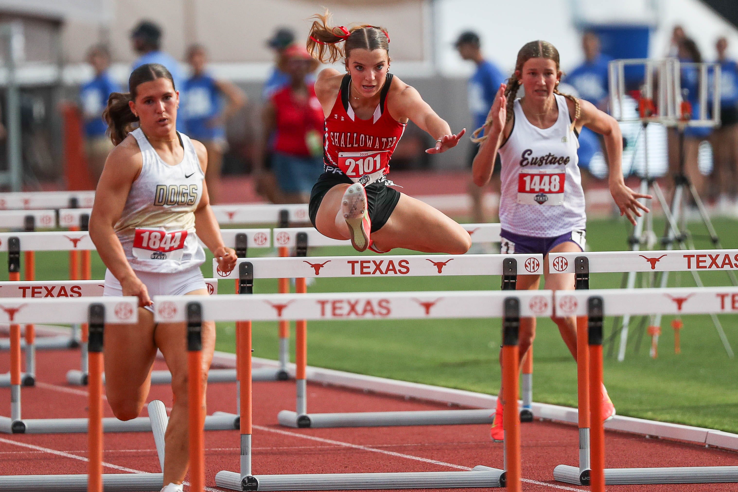 Shallowater's Kamryn Motheral fractured her vertebra. Now she's a state ...