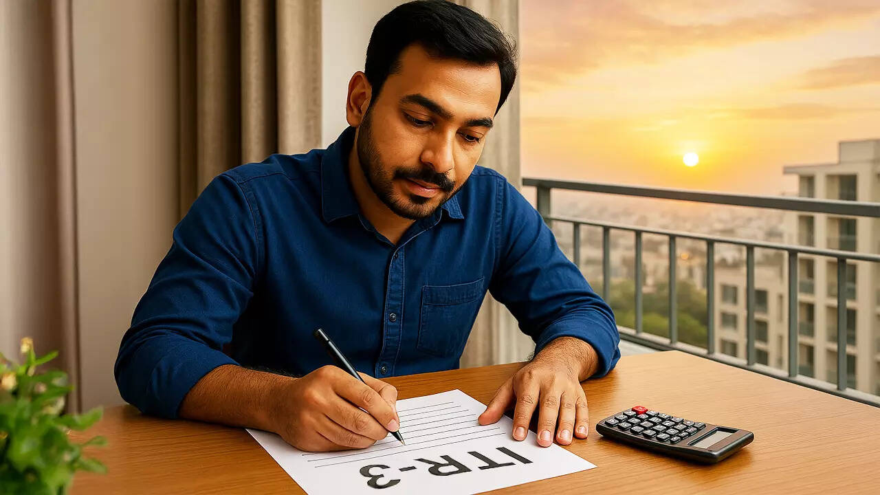 New ITR-3 form notified for income tax return filing for FY 2024-25 ...