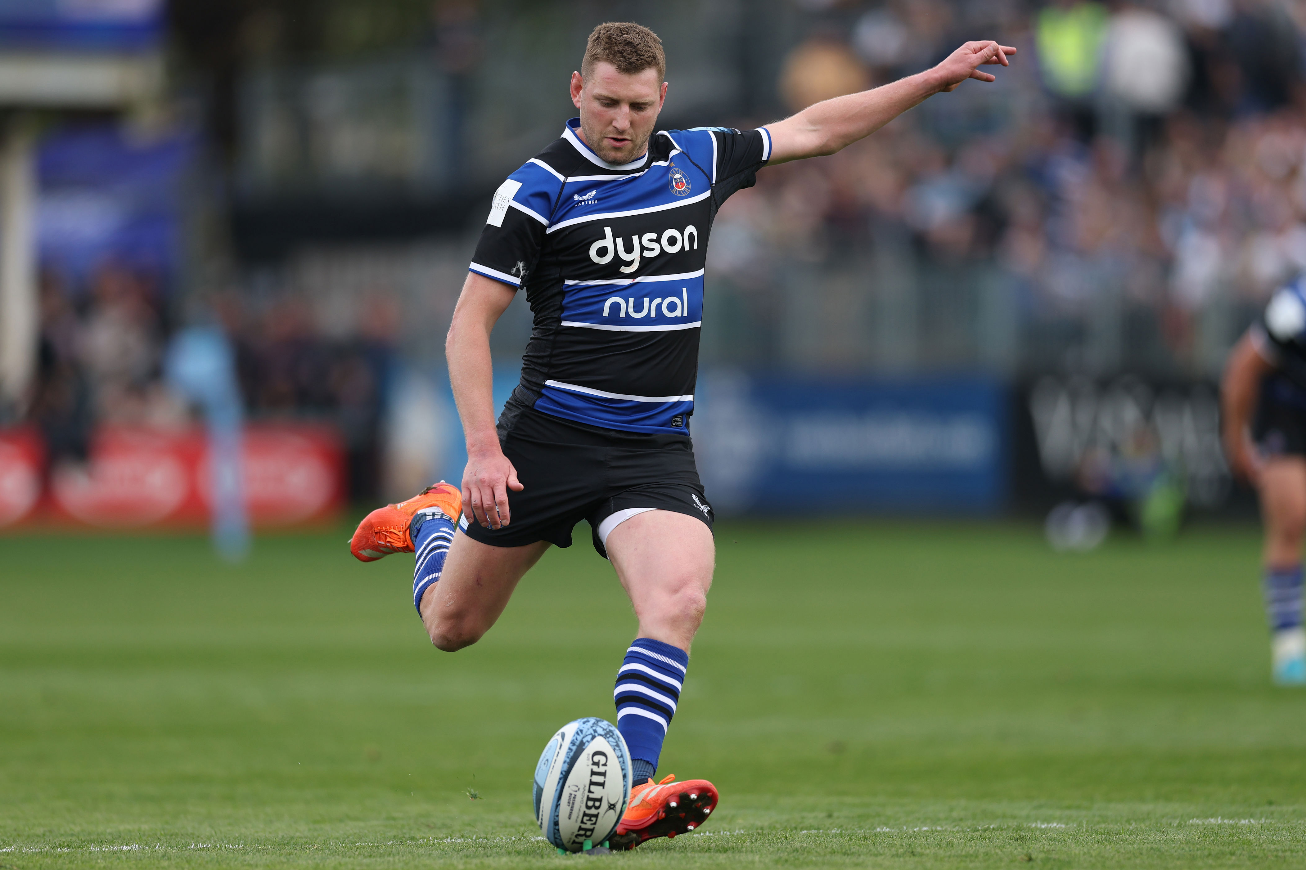 Finn Russell ends seven-year wait as big guns return for Edinburgh and Bath
