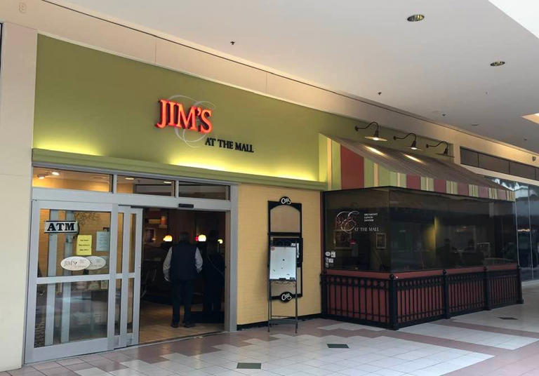 Longtime restaurant at Greece Ridge mall closing