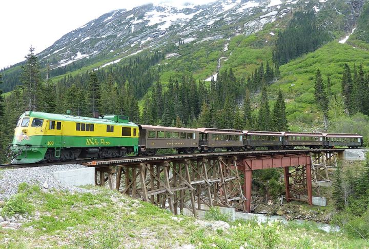 15 Scenic Train Rides Across America Worth Every Mile