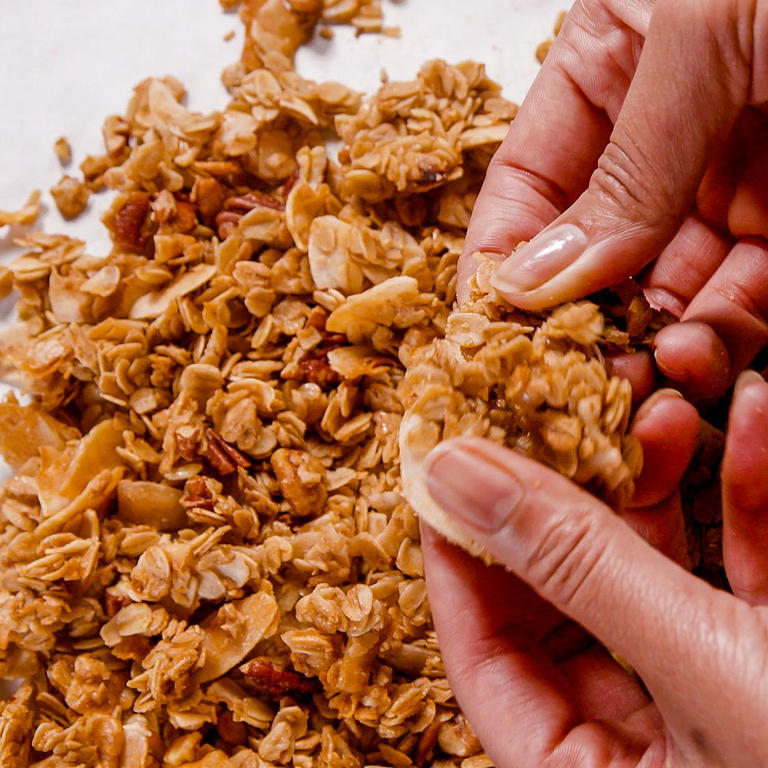 Forget Store-Bought—Homemade Granola Is The Best Way To Start Off Your ...