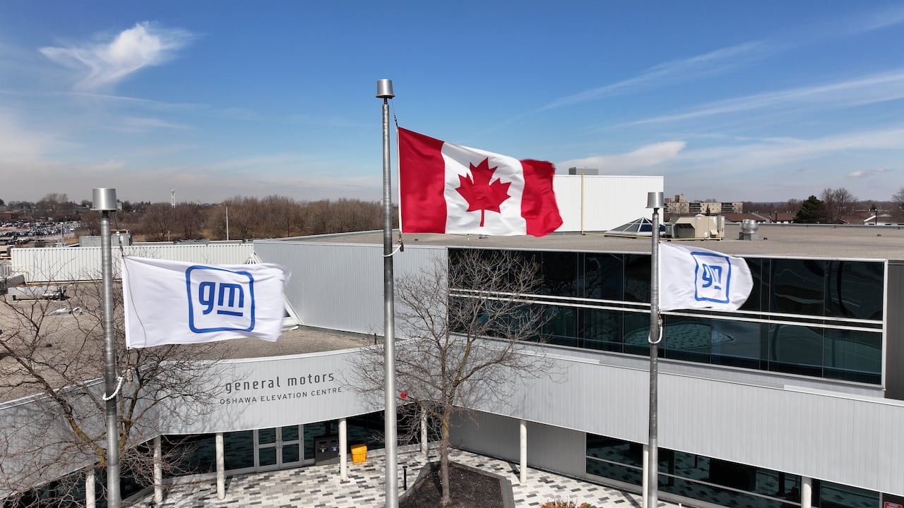 GM Oshawa supplier to lay off nearly 250 workers this month as shift ...