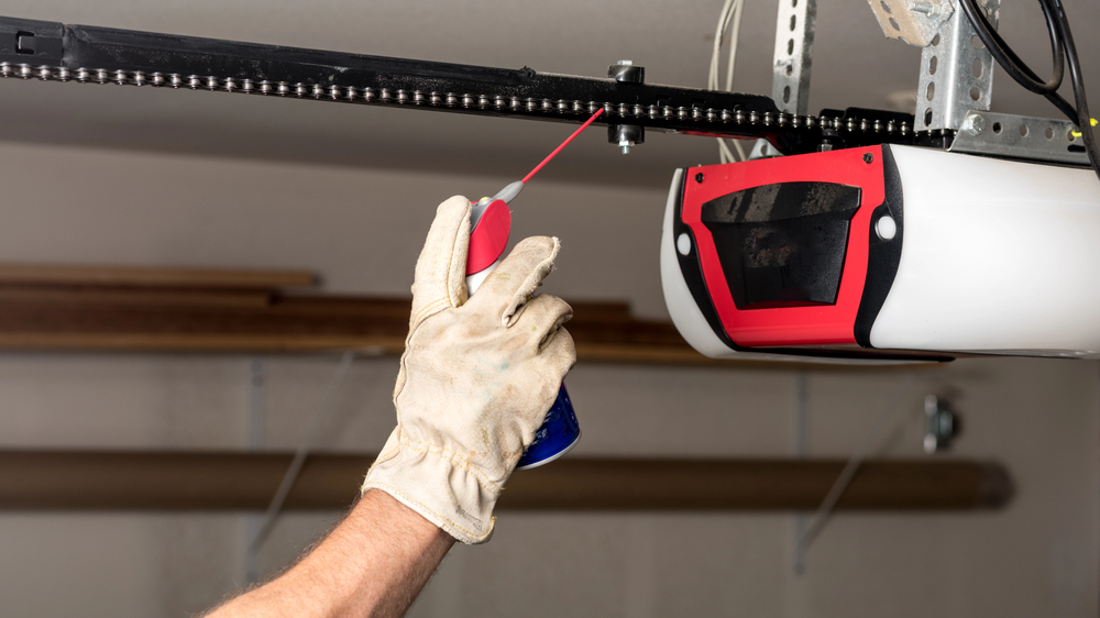18 Quick Fixes for Squeaky Garage Doors