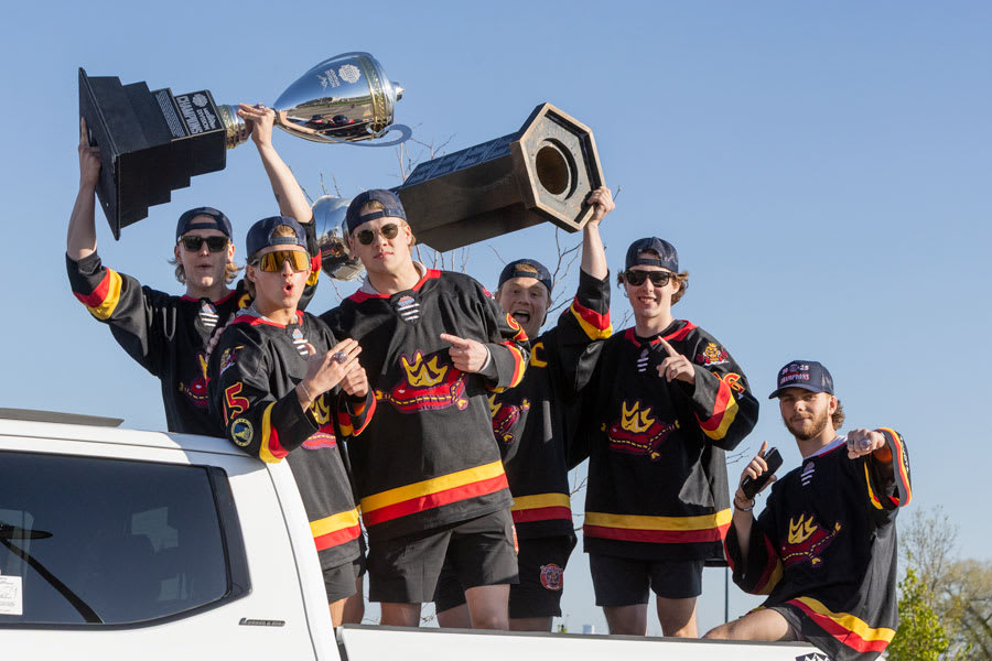 All hail the Spud Kings: Champions return to homecoming celebration