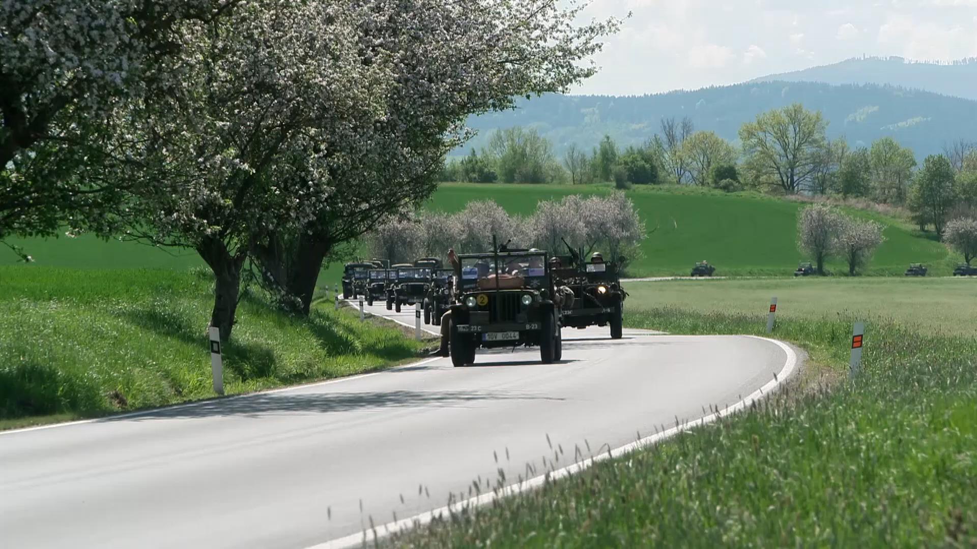 Convoy of historic military vehicles honours WWII liberation in Western ...