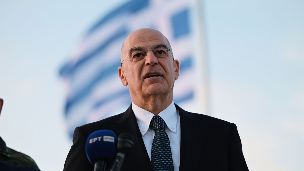 Επικοινωνία Δένδια με τον Αμερικανό υπουργό Άμυνας - Στο επίκεντρο οι ...