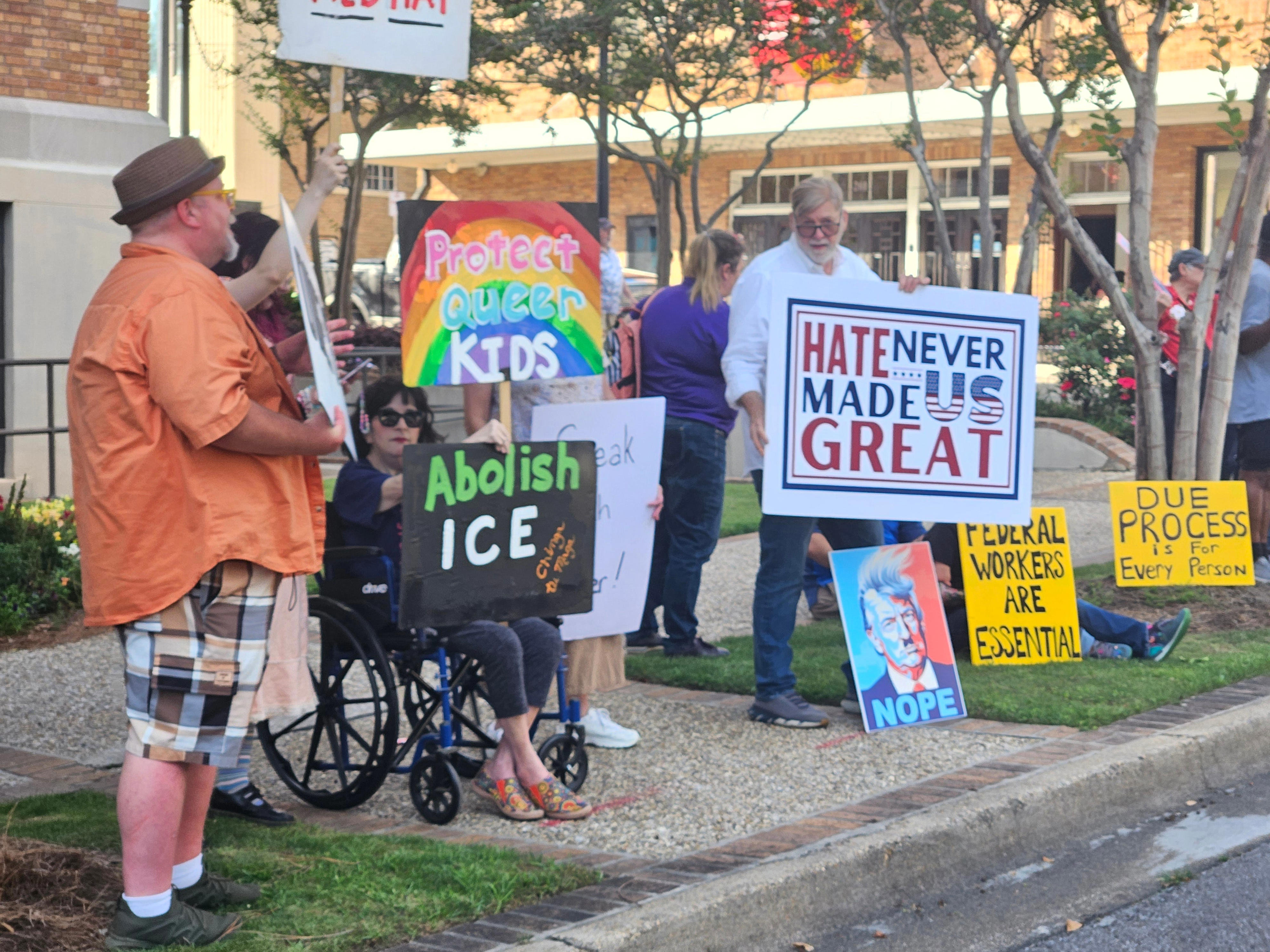 Trump protesters at Hattiesburg May Day 50501 event speak out, write ...