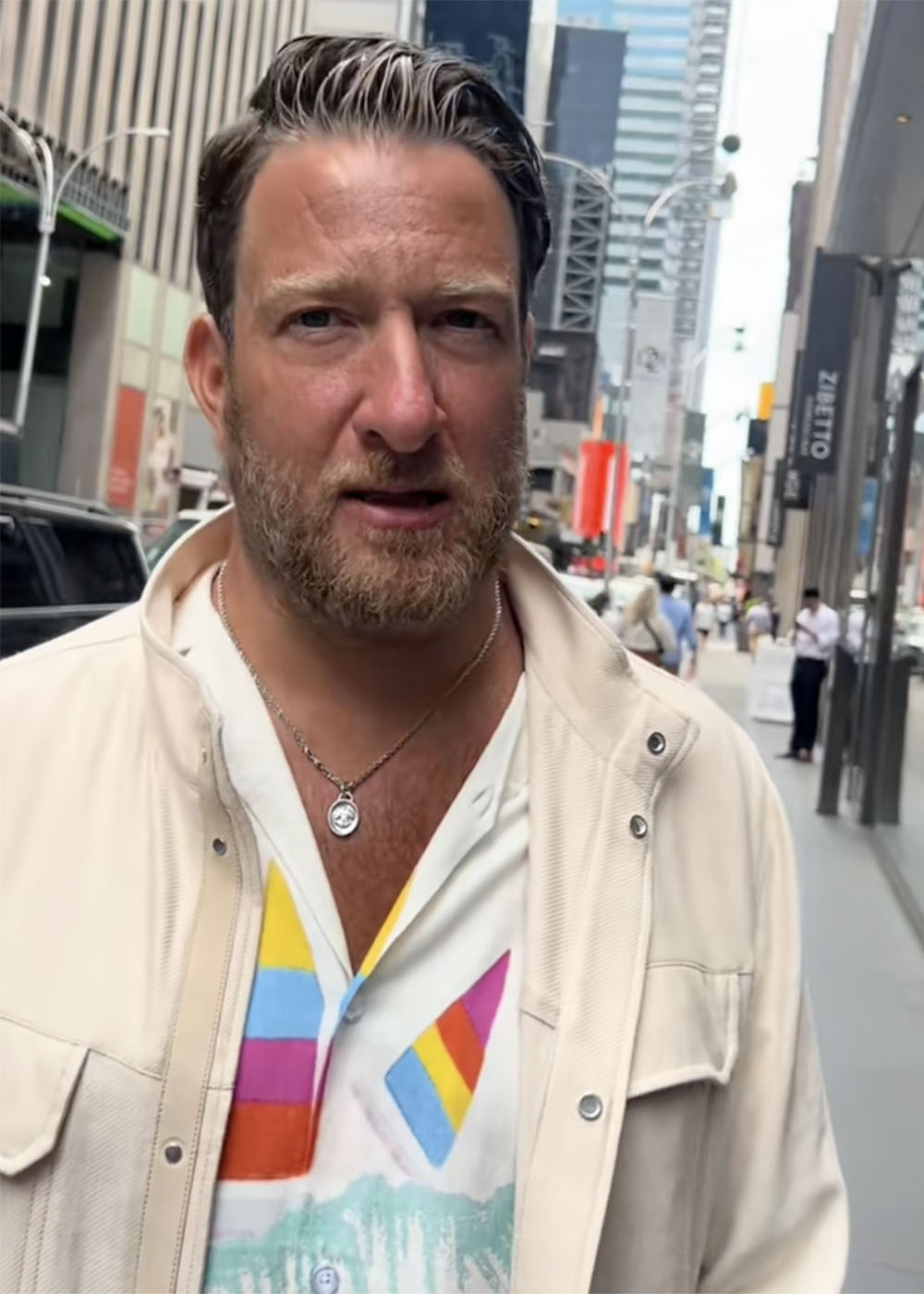 Dave Portnoy knows how Bill Belichick can quiet all the Jordon Hudson drama