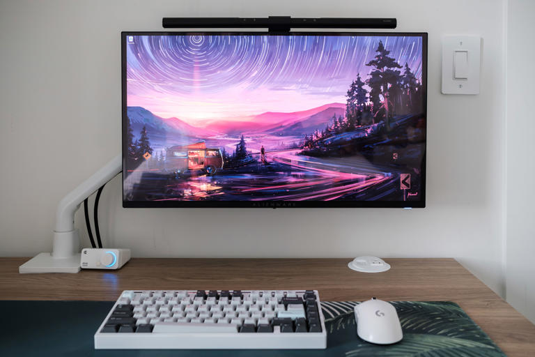 Alienware AW2725Q review: An exceptional OLED gaming display