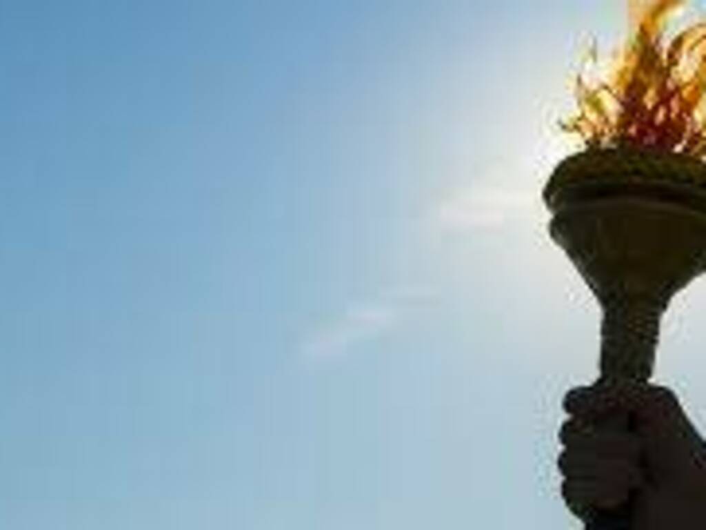 Milano Cortina 2026, la fiaccola olimpica passerà anche da Rapallo