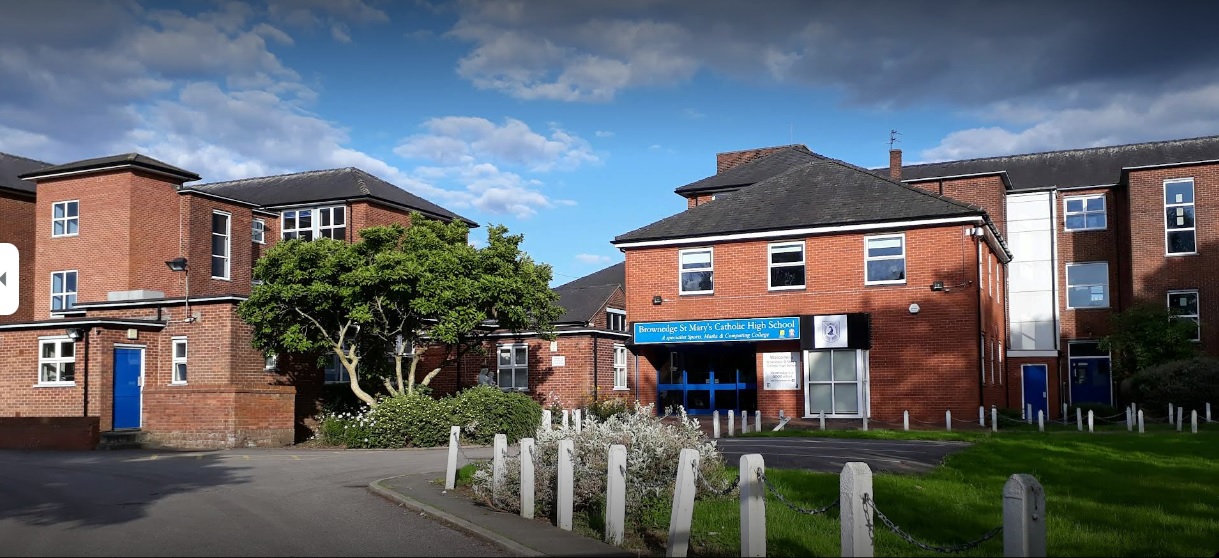 Teen wearing balaclava sends Bamber Bridge school into lockdown as ...