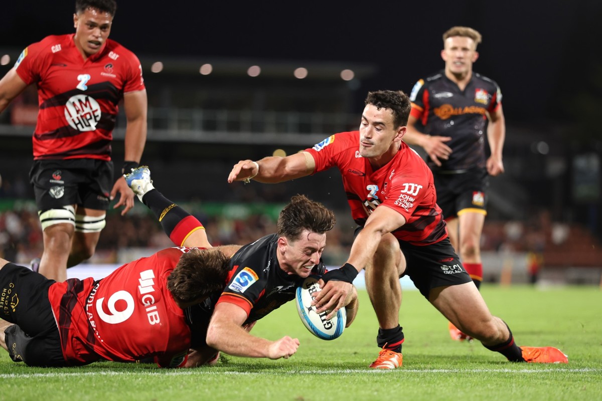 Chiefs, Crusaders Stay Top as Super Rugby Pacific Tightens