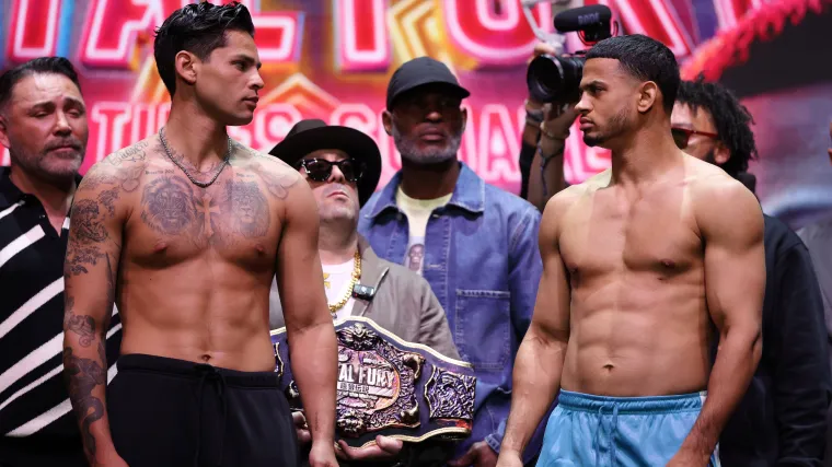 Times Square fight weather updates: Will rain in NYC forecast cancel ...