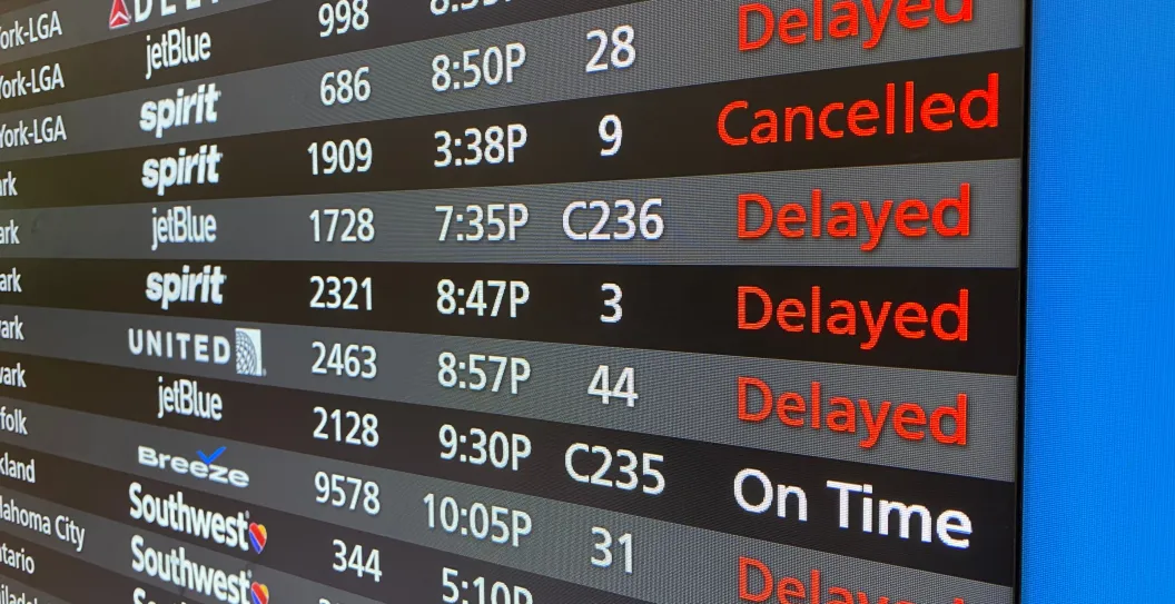 Hundreds Of Flights Canceled Or Delayed At Major Airport Over Equipment ...