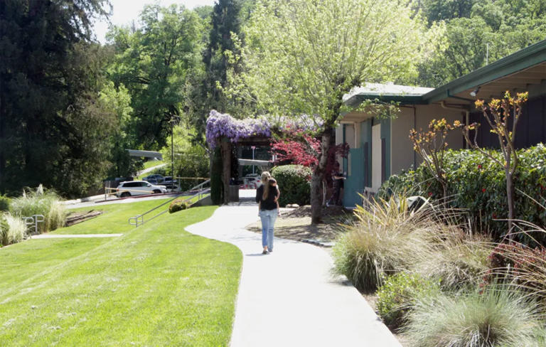 Labor pains: Expectant parents on rural coast face limited access to ...