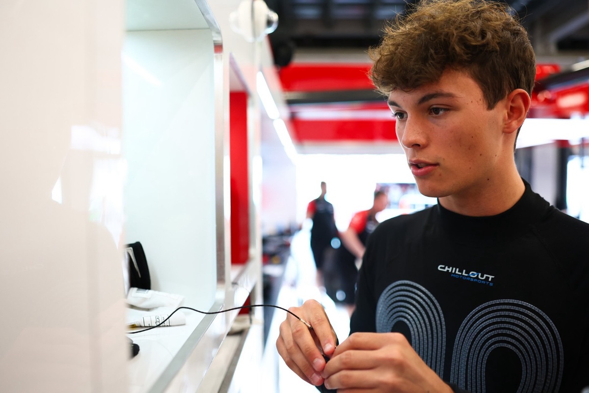 Bearman leads calls to tweak F1 cooling vest rules