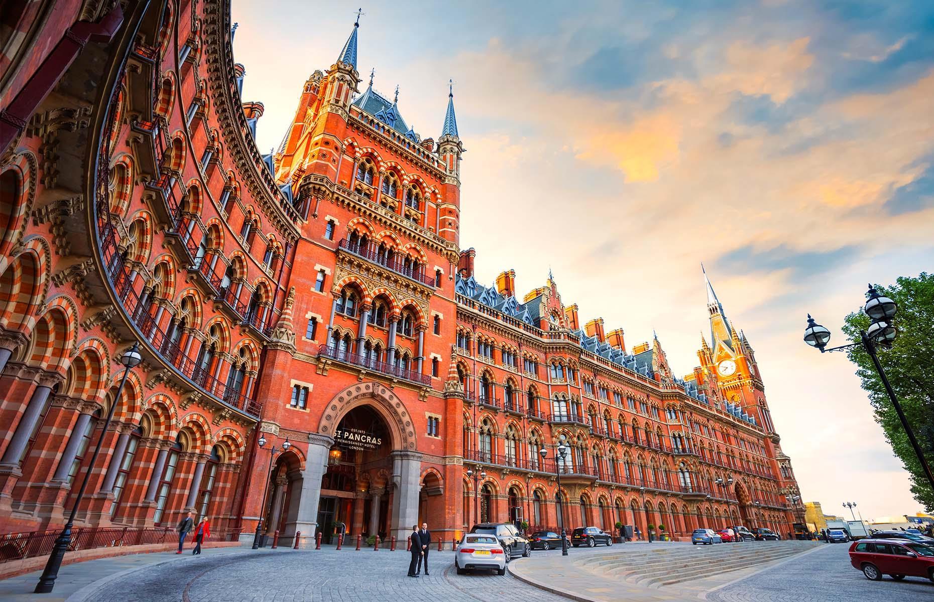 The 33 most beautiful train stations around the world