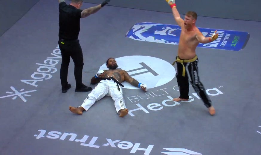 Karate Combat 54 results: Champ-champ Sam Alvey KOs Tyrone Spong, calls ...