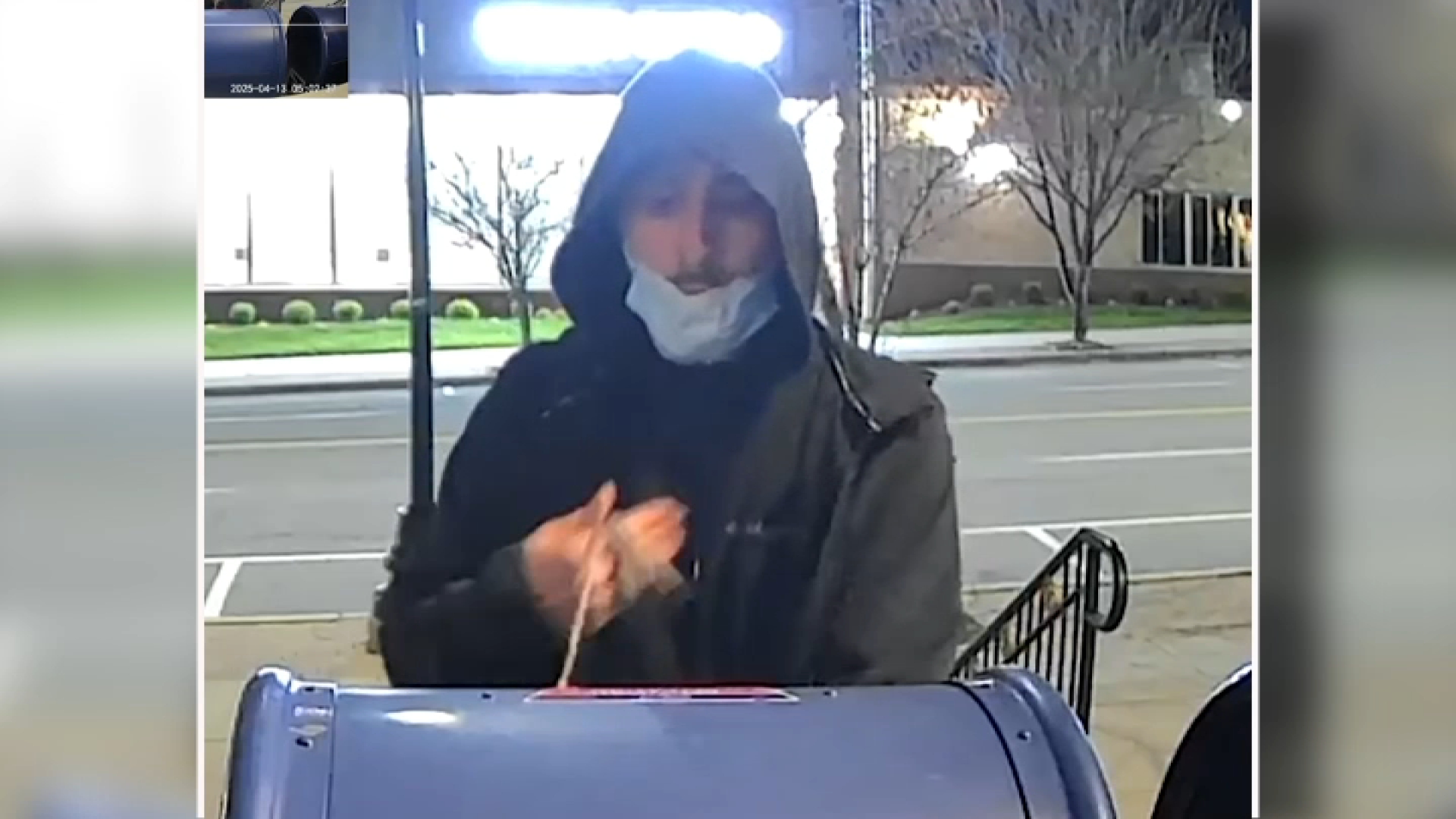 Caught on camera: Man steals from USPS mailbox outside Conshohocken ...