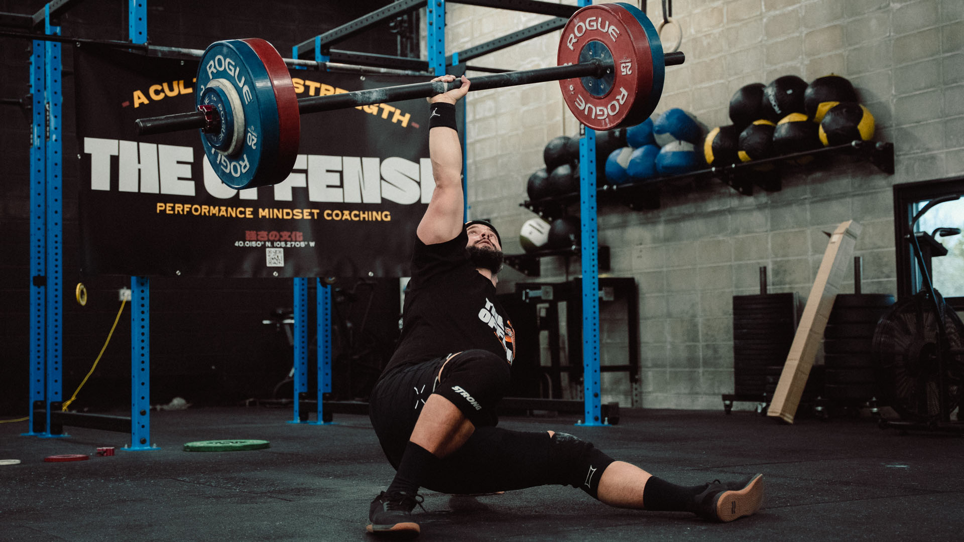 Honoring his grandfather, Mike Aidala breaks Turkish get-up record to ...