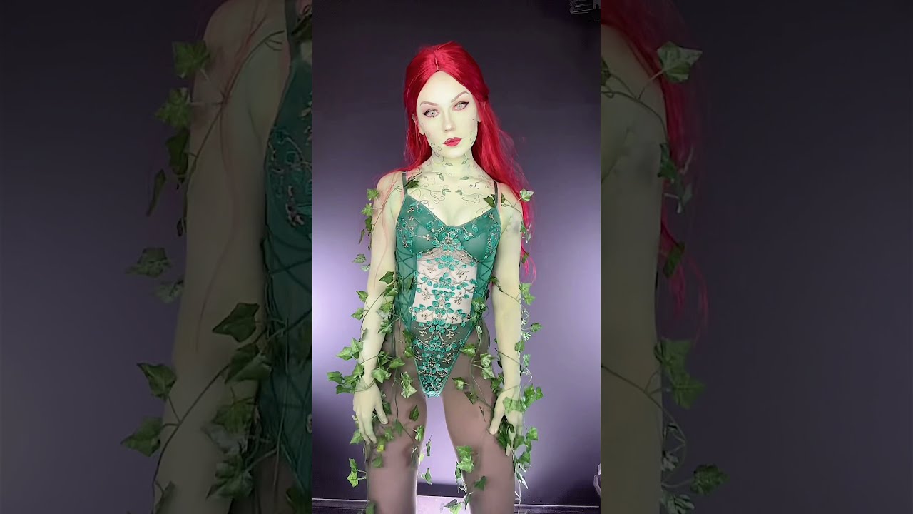 Cosplayer recreates Poison Ivy from Batman with precision
