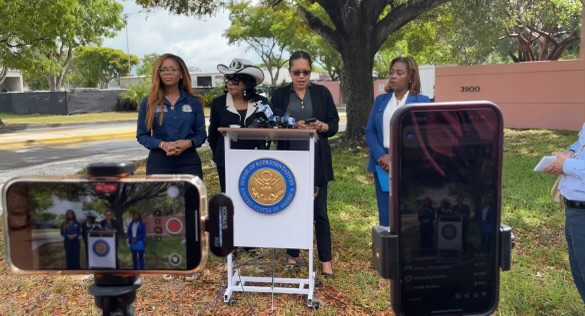 'It was heartbreaking': Congresswoman visits ICE Broward Transitional ...