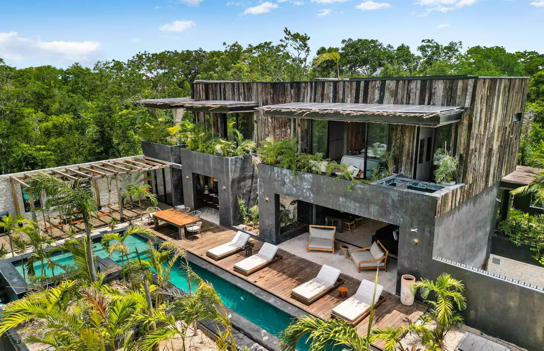 11 incredible backyards of the super-rich