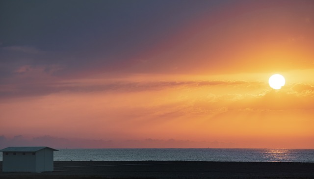 UK scientists to explore sunlight-blocking technologies in £50 million ...