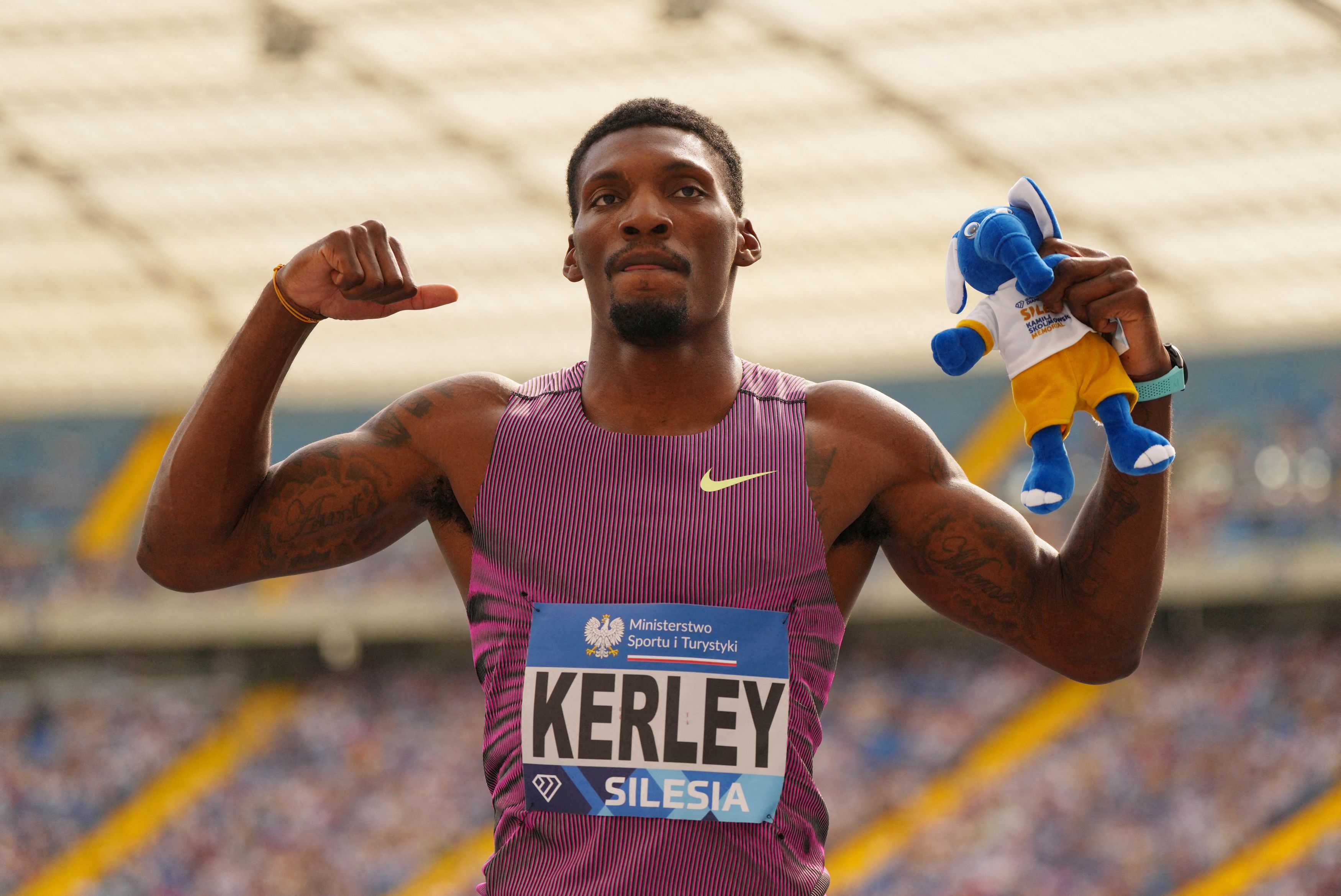 U.S. Olympic sprinter arrested in Florida, charged with battery