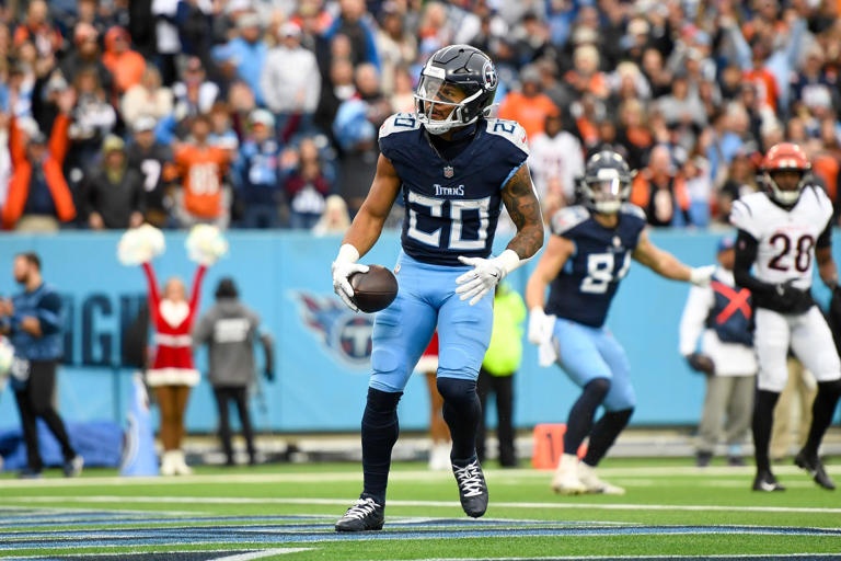 Tennessee Titans nearly bottom out in The Sporting News' post-draft ...