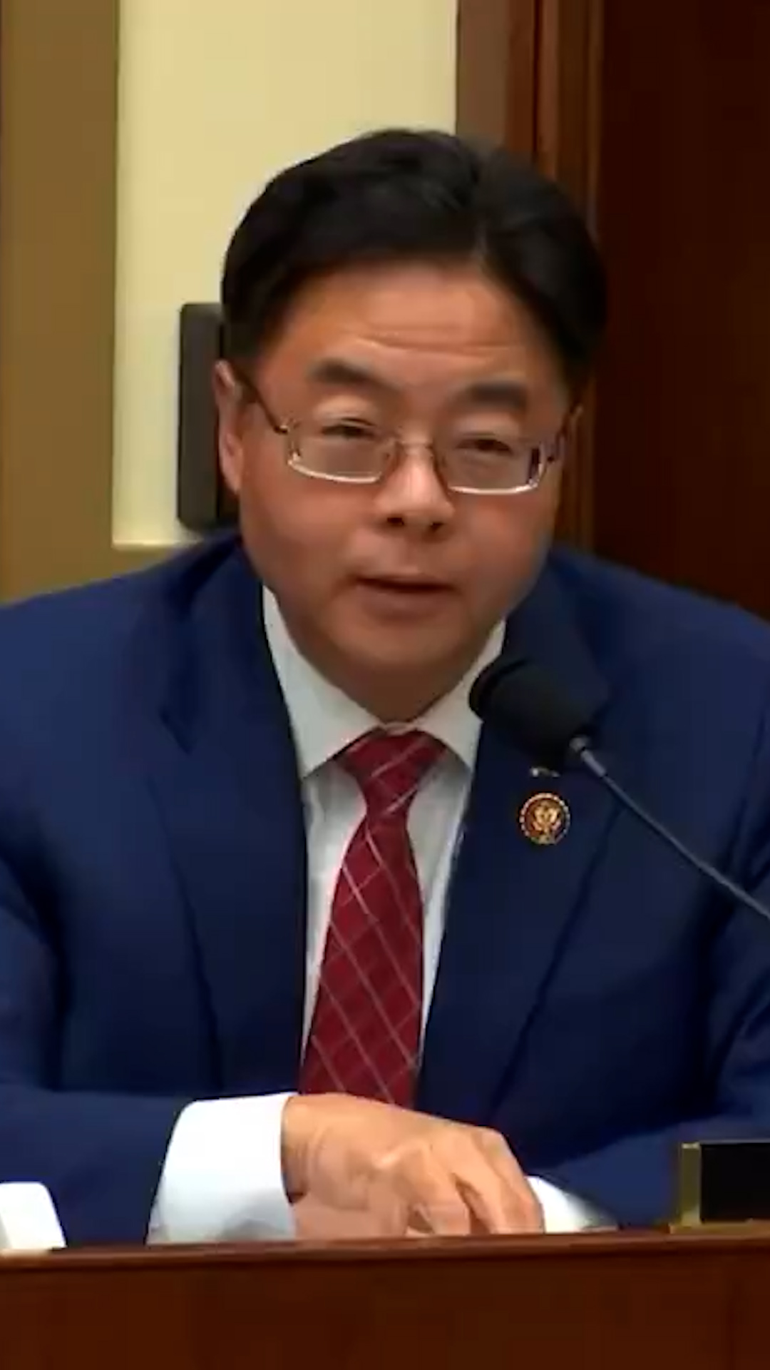 Republicans Vote Down Amendment to Stop ICE Deporting U.S. Citizens