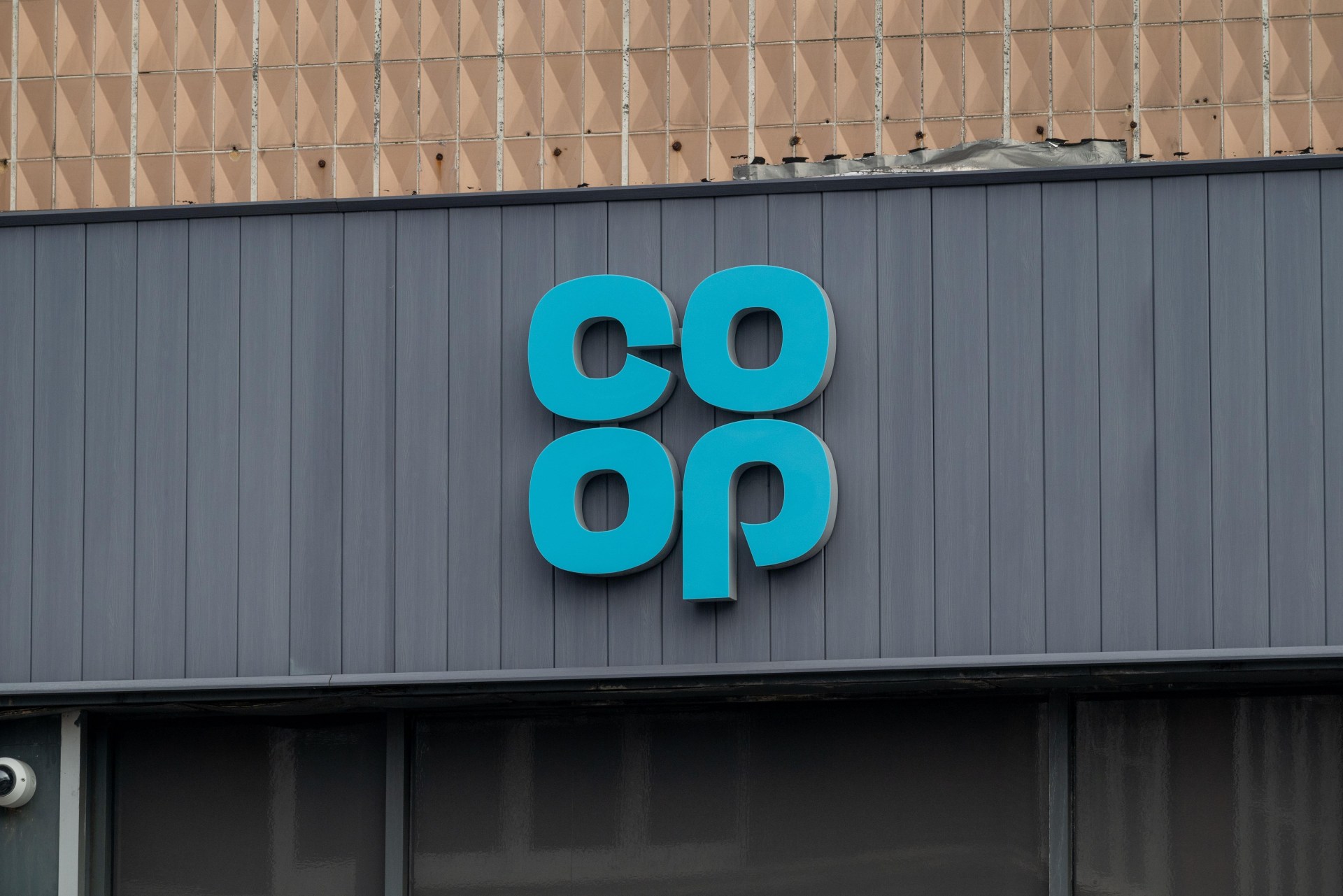 Co-op hackers 'stole private data of 20,000,000 shoppers' in huge cyber ...