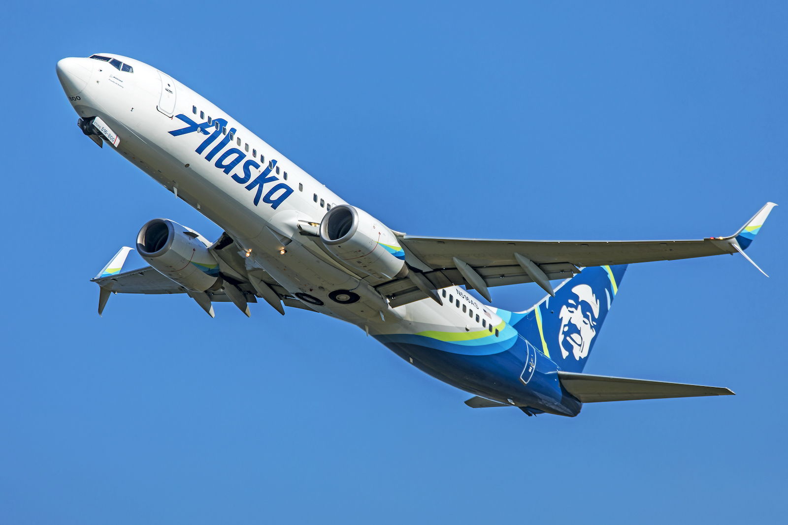 Alaska Launches Partnership With Philippine Airlines