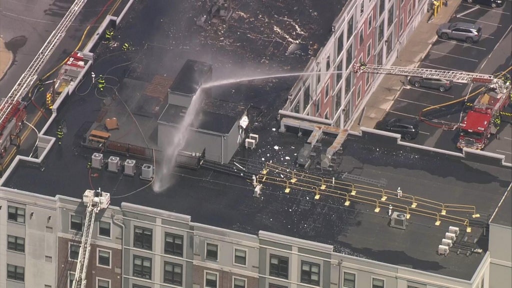 Over 100 residents displaced after 4-alarm fire at Bethlehem, Pennsylvania apartment complex