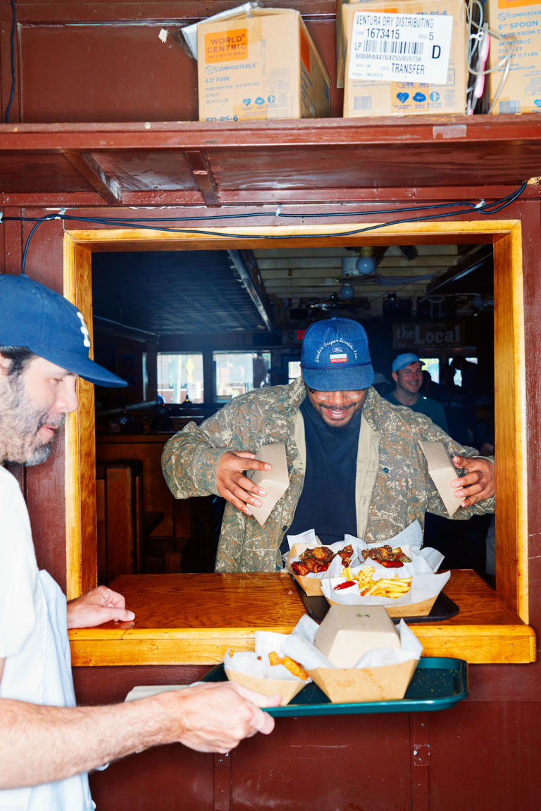 The Best Lemon Pepper Wings in Atlanta