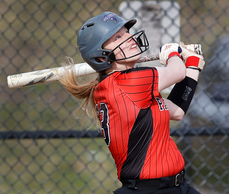 Taryn Leonard is a loud leader with her voice and her bat for Whitman ...