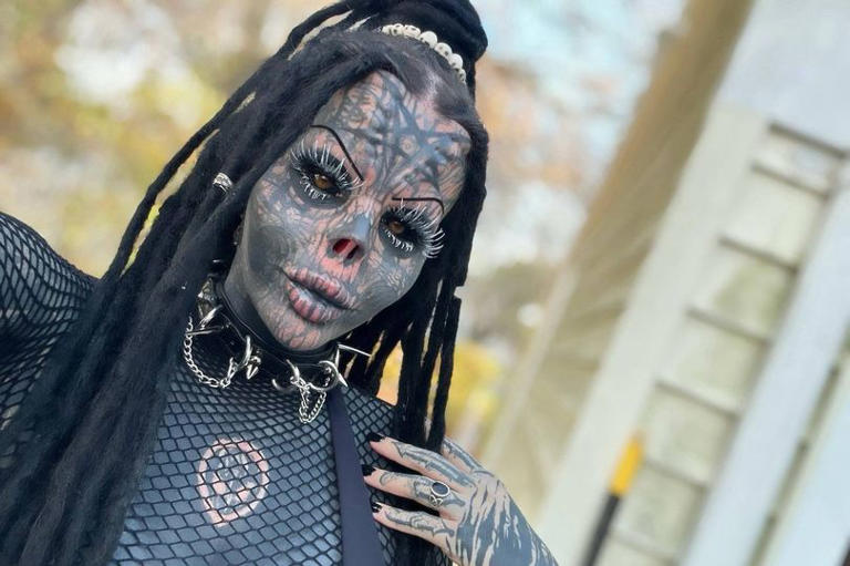 Woman has nose removed and keeps body parts in jars after extreme body ...