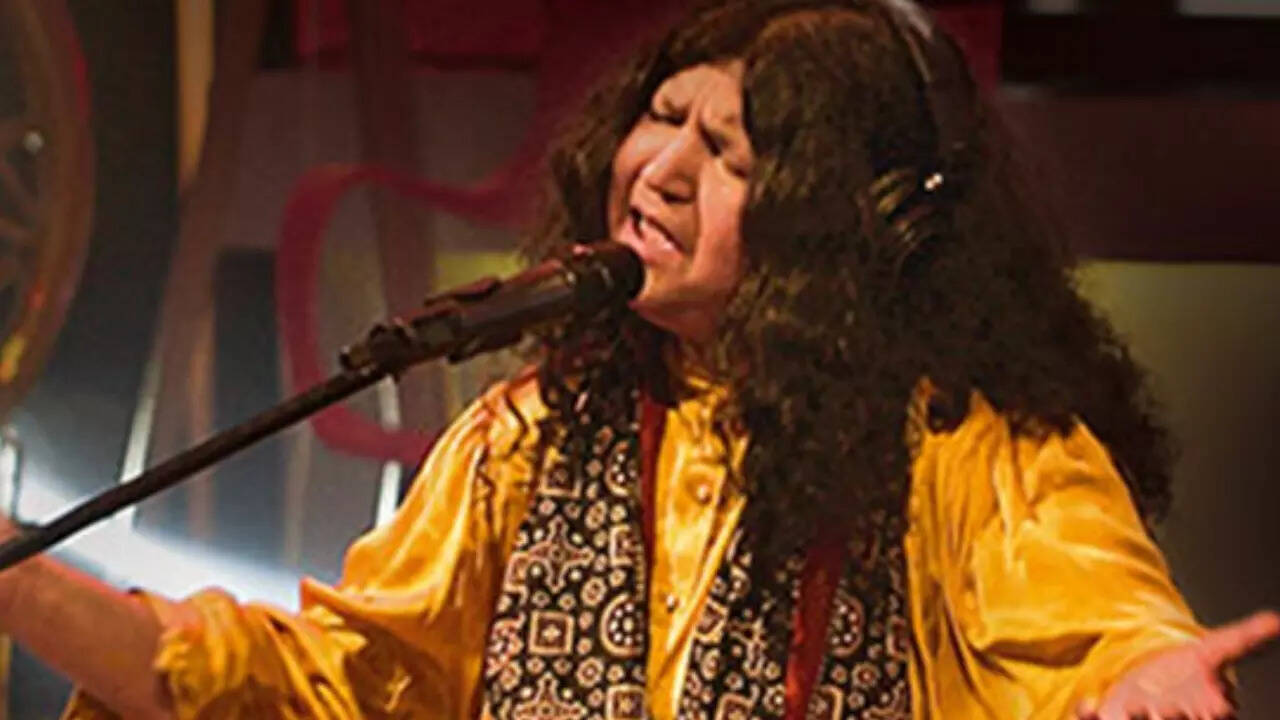 Pakistani singer Abida Parveen's instagram account banned in India amid ...