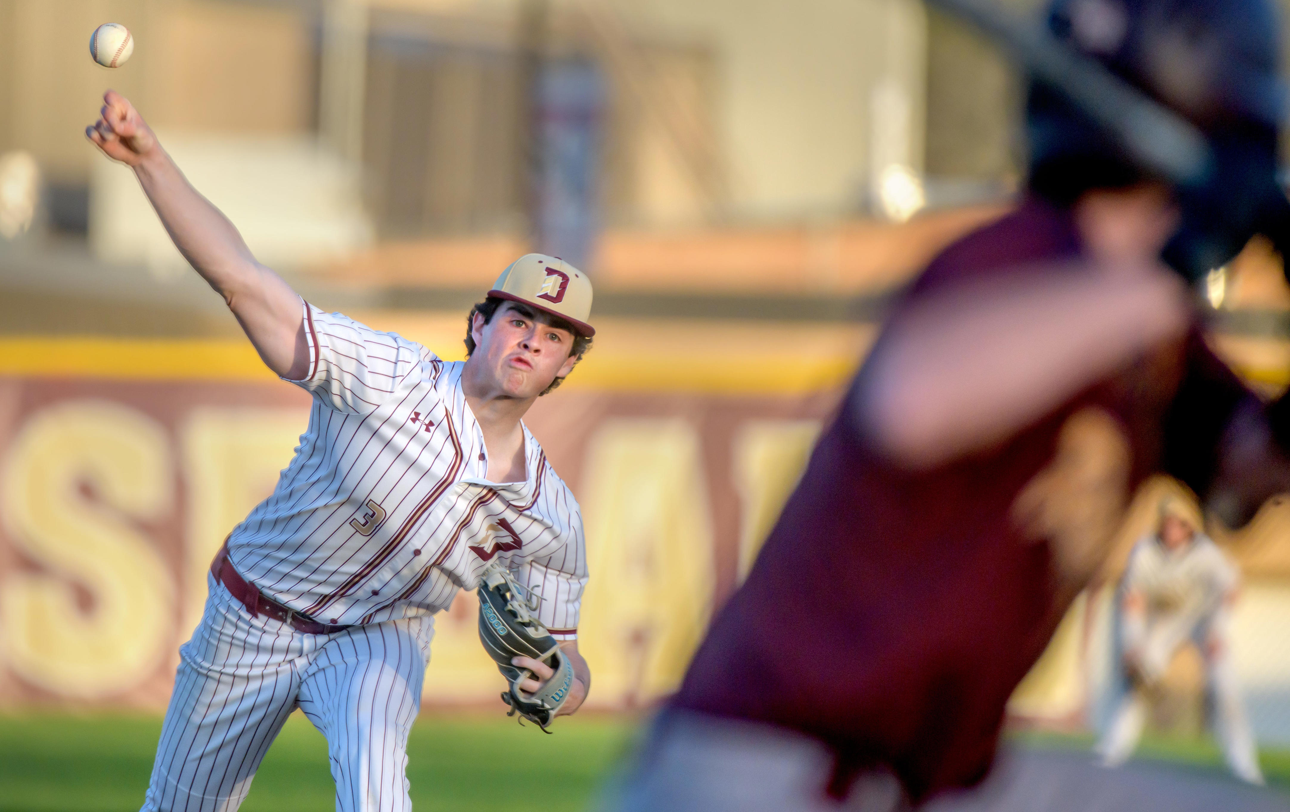 How a former MLB pitcher has helped Dunlap's Division-I baseball recruit