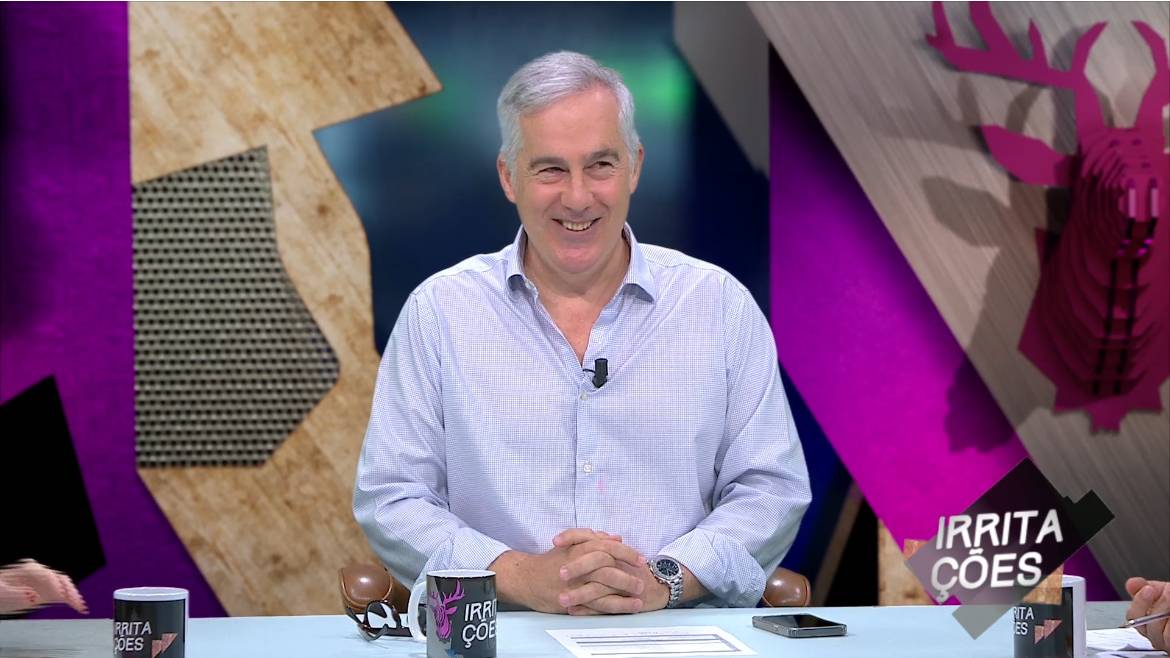 Como é que se chama uma amiga que não é quente nem fria?