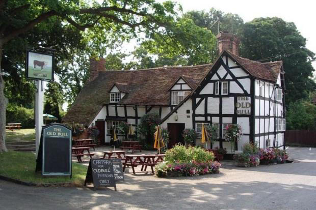 Prettiest village pubs you can visit for a pint and food in Worcestershire