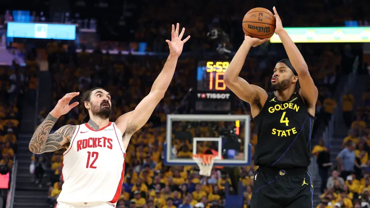 Steven Adams y Fred VanVleet tiran del carro de Houston Rockets para ...