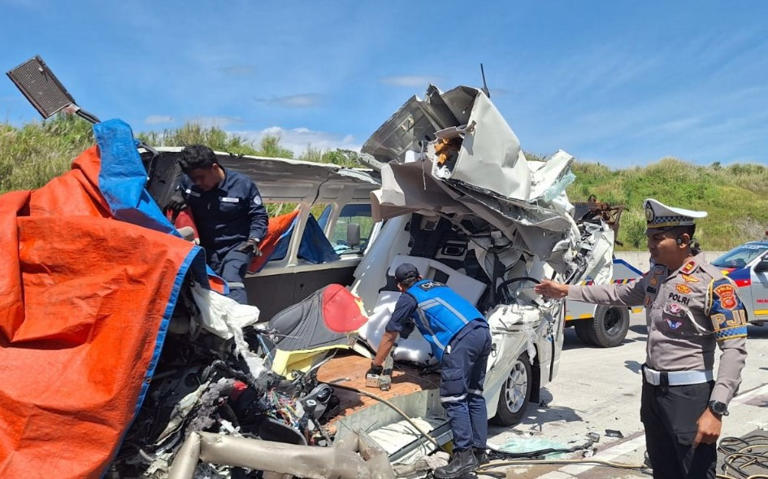 Sopir Travel Kecelakaan Maut di Tol Cisumdawu Ditetapkan Jadi Tersangka
