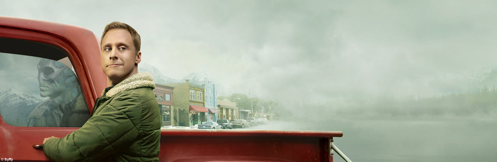 «Resident Alien» trumpft mit Stephen Root auf