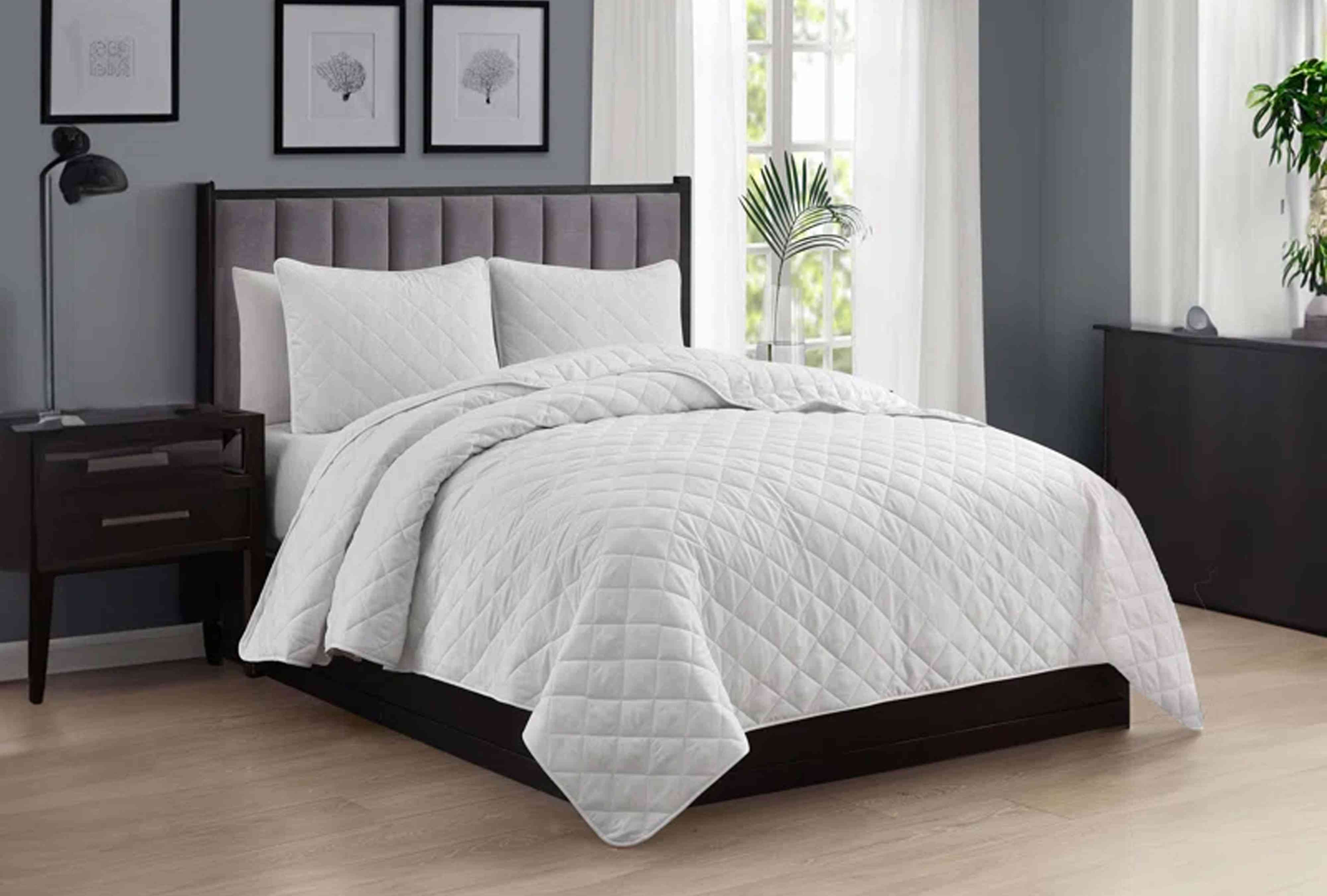 Hot Sleepers Call This Quilt the ‘Perfect Light Summertime Set,’ and It Starts at $24 Today