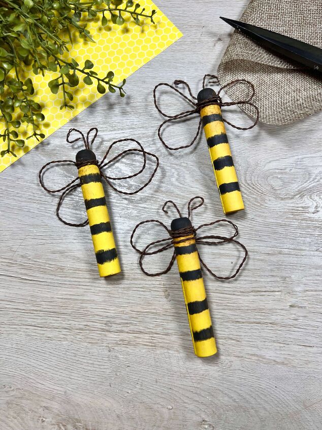DIY Twisted Wire Bees From Clothespins