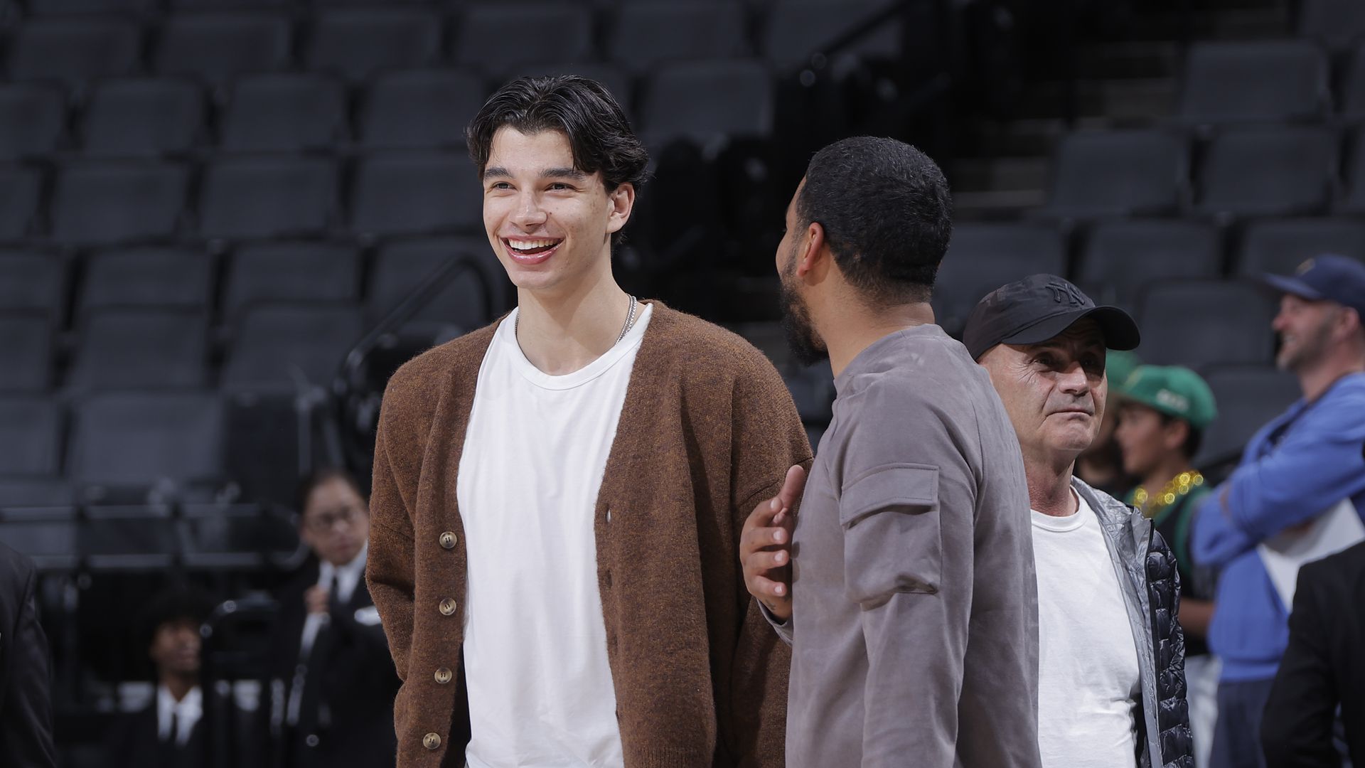 Andrej Stojakovic puts an exclamation point on Illinois’ roster rebuild