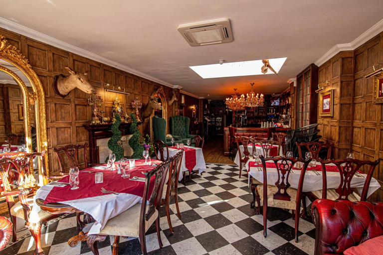 "Goodbye to an era we loved": The Chambers closes for refurbishment ...