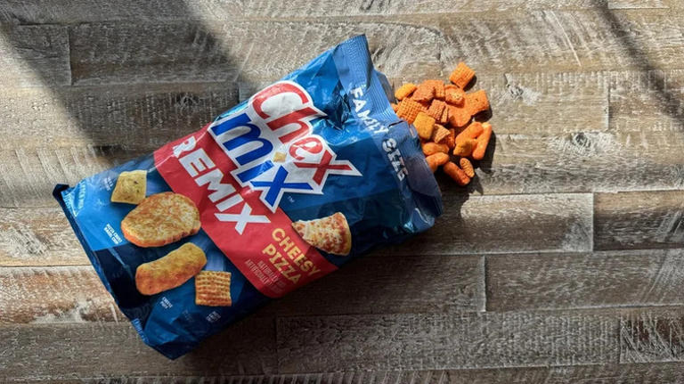 The Best Chex Mix Flavor On Store Shelves Is Made For Pizza Lovers